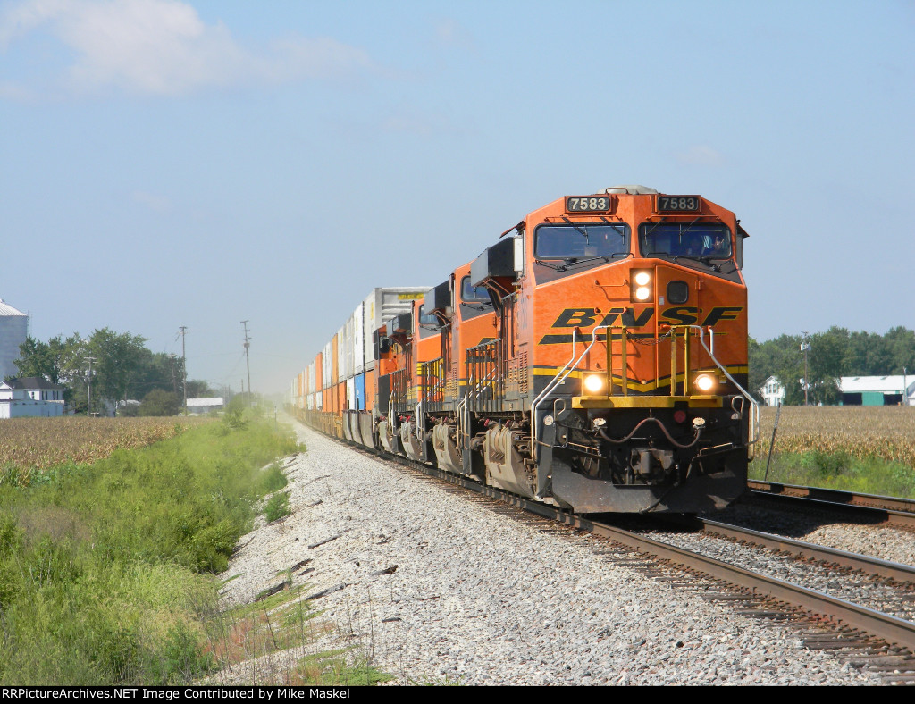 BNSF 7583